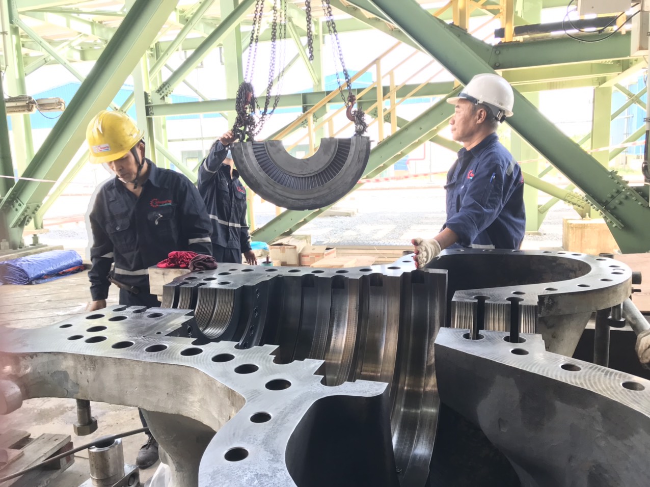 Providing turbine major maintenance service